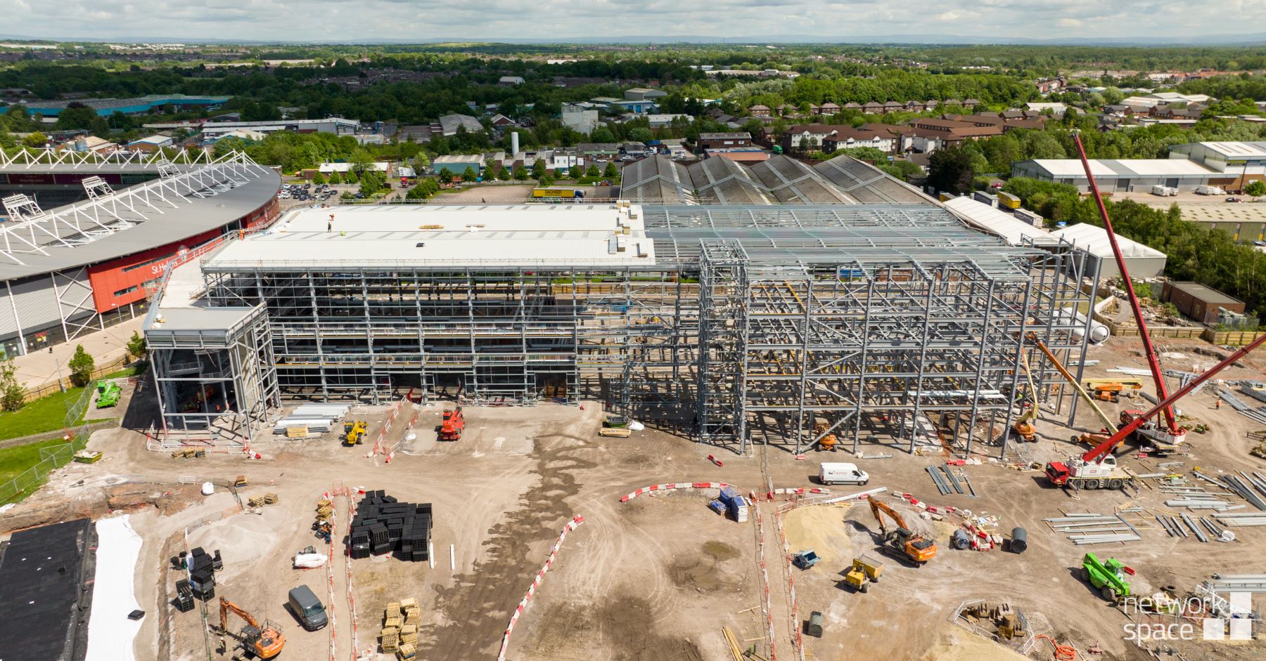 Steelwork completes at Glass Futures development: Network Space